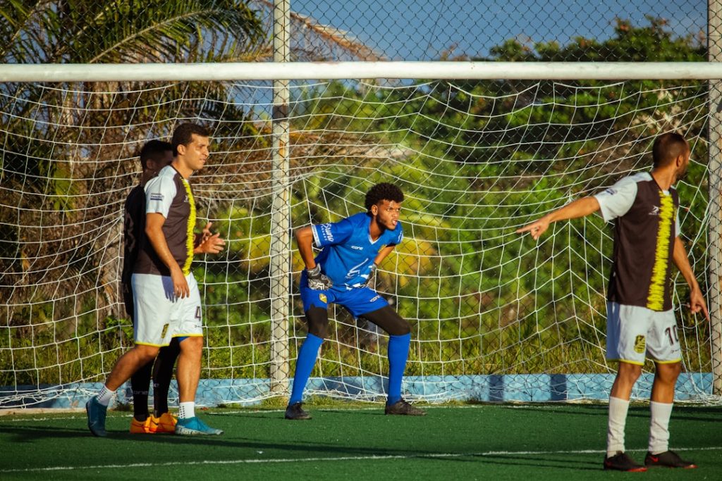 The Science of Goalkeeper Distribution: GK Passing and Saves – Foobol Blog